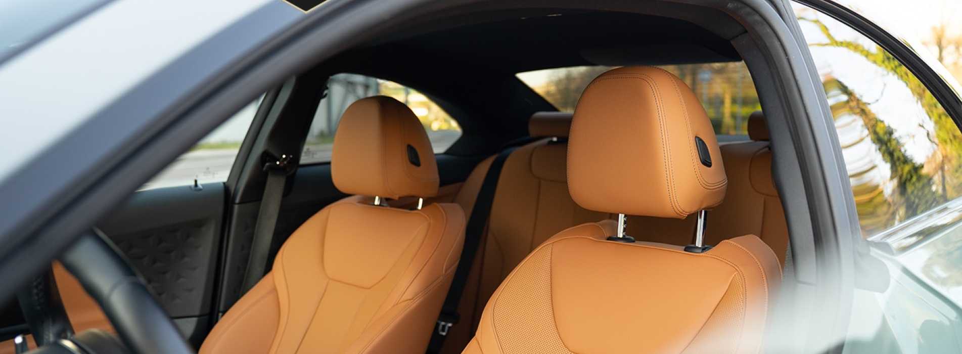 Oldtimer & Youngtimer Händler in Düsseldorf | C.O.G. Classics