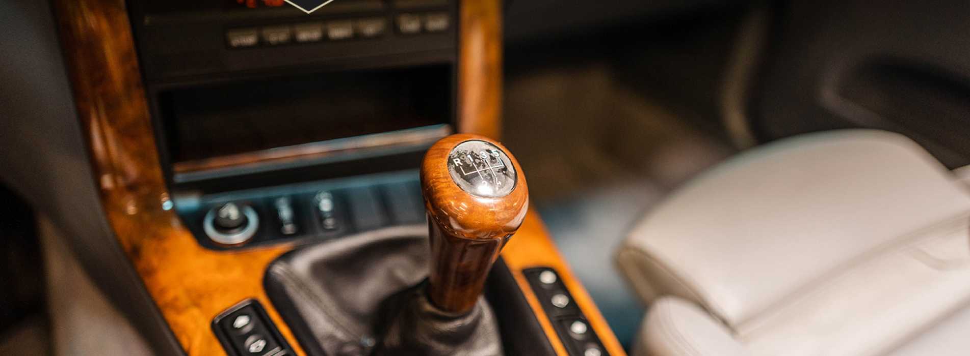 Oldtimer & Youngtimer Händler in Düsseldorf | C.O.G. Classics
